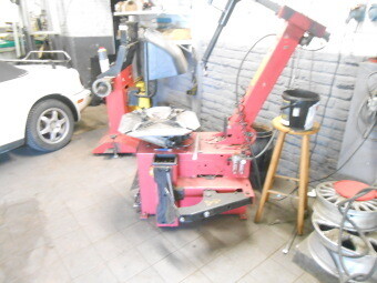 Montage de pneus à Perpignan - RENAULT VML AUTO - Centre de montage ...